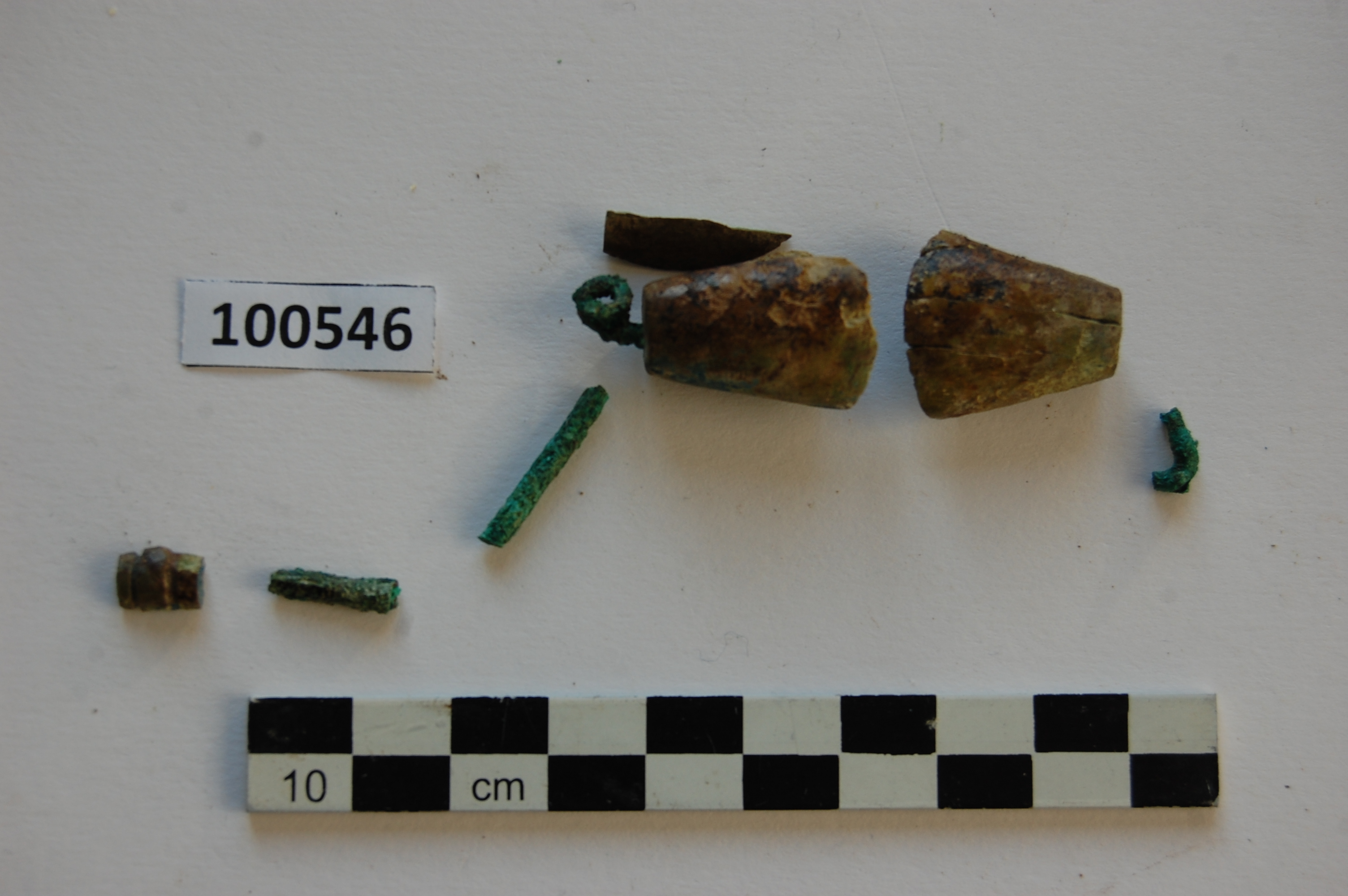 fibula a arco rivestito/frammenti Camerano, 580 aC - 525 aC