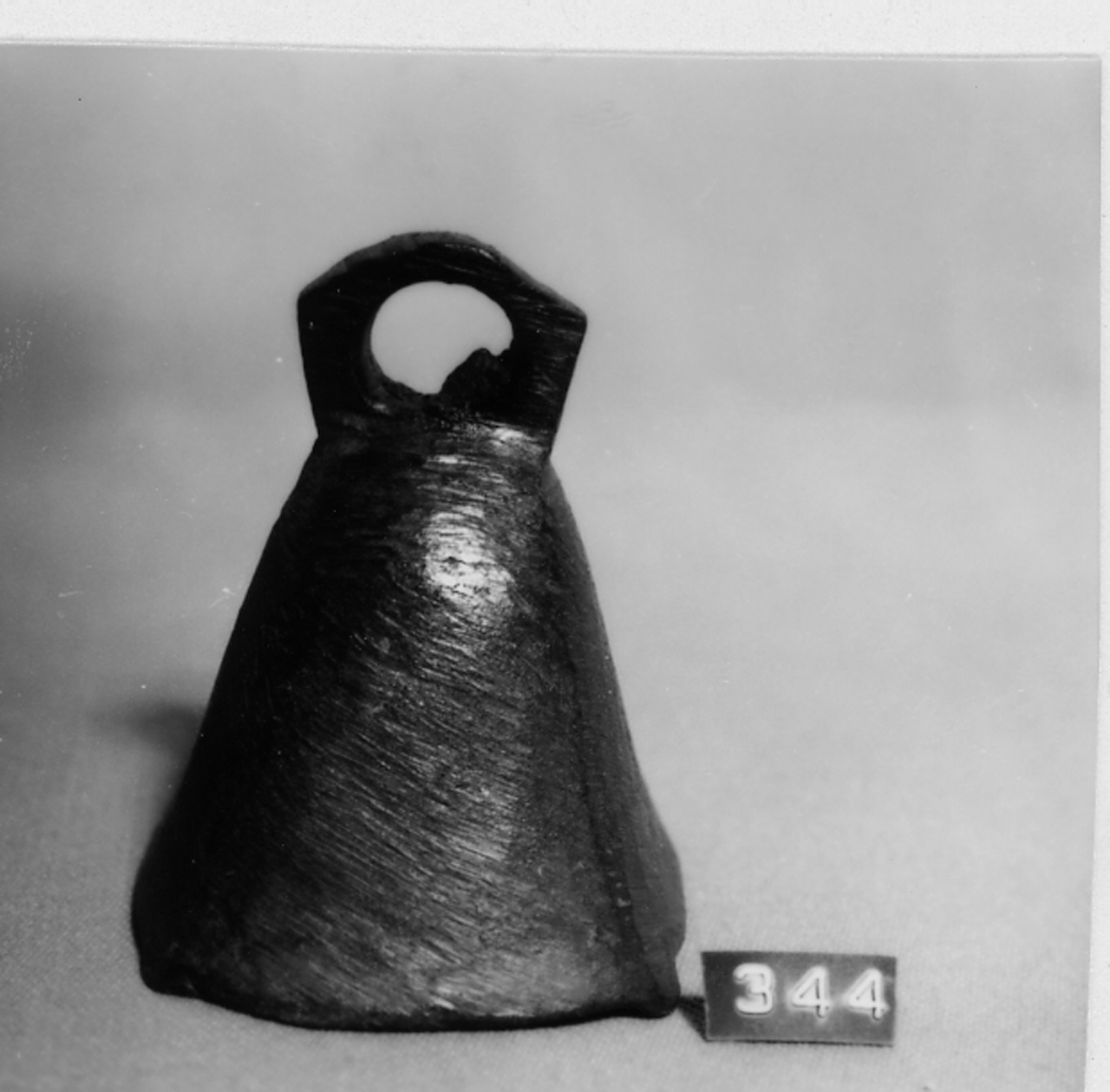 Tintinnabulum (Tintinnabulum troncoconico a base quadrangolare) Pie