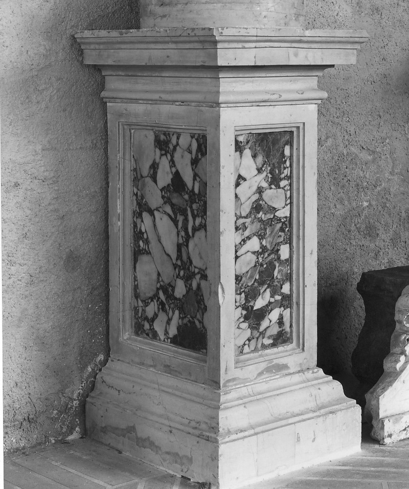 basamento, elemento d'insieme - ambito vicentino (prima metà sec X